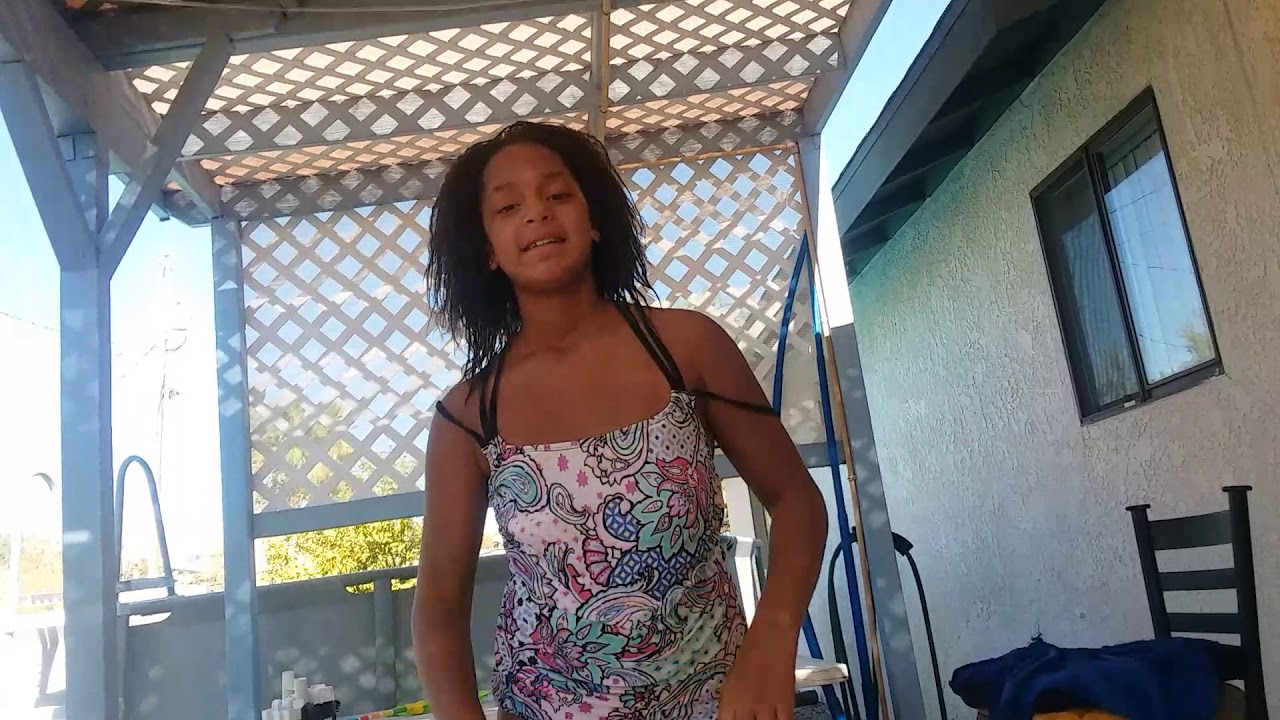 Lol Sis Dancing Youtube
