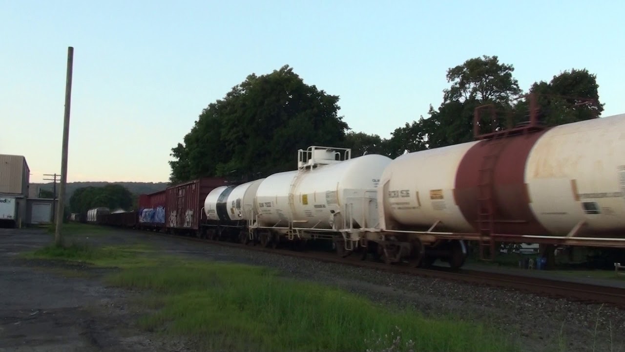 NS 37T in Walnutport on Wednesday July 11th., 2018 - YouTube