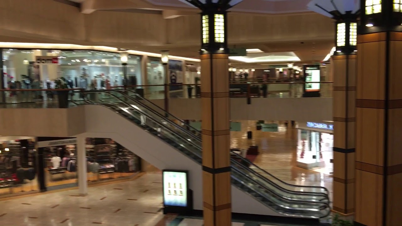 Northbrook court mall azeefari - YouTube