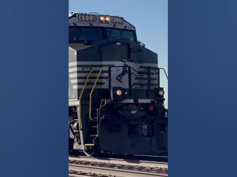 NS #4609 leads 18M by 8103 - YouTube