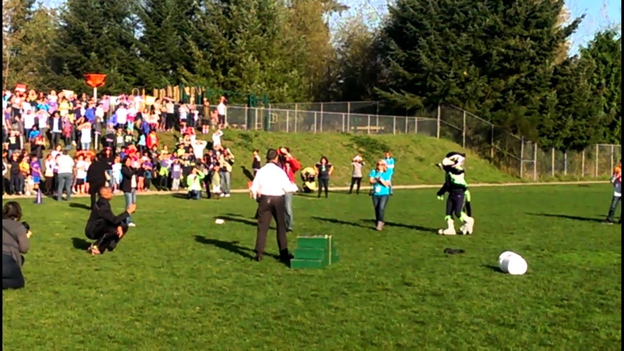 Cedar Wood Elementary - Dr. Jones with Blitz - YouTube