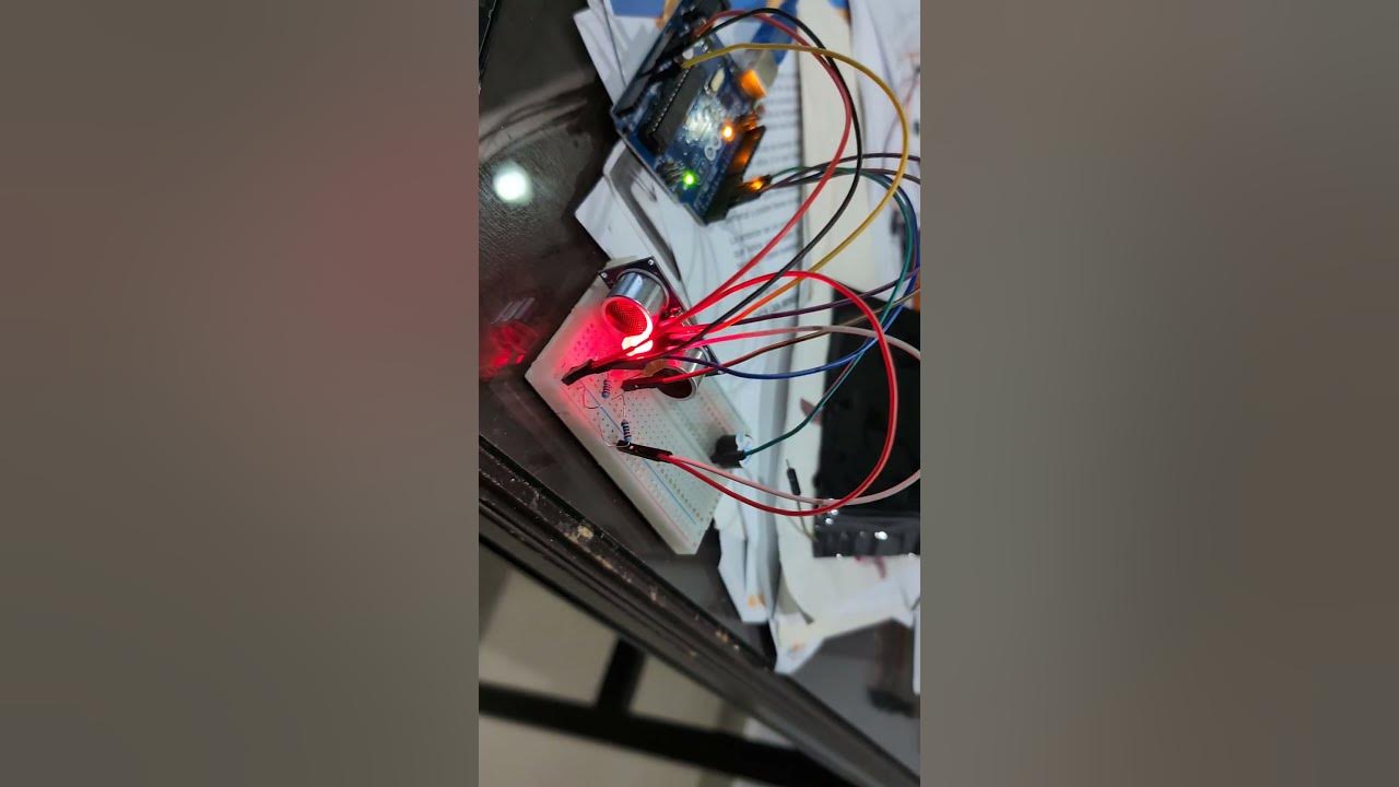 Led Tarea 4 Sensor #arduino #arduinoproject #robotics - YouTube