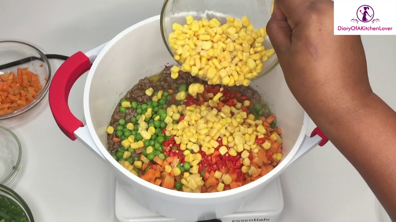 Shredded beef pasta - YouTube