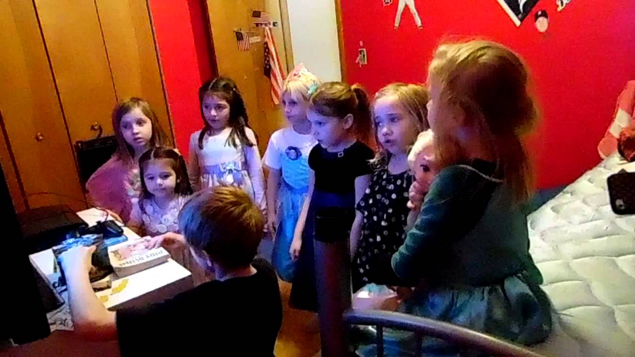 Birthday Party sings Let it go - YouTube