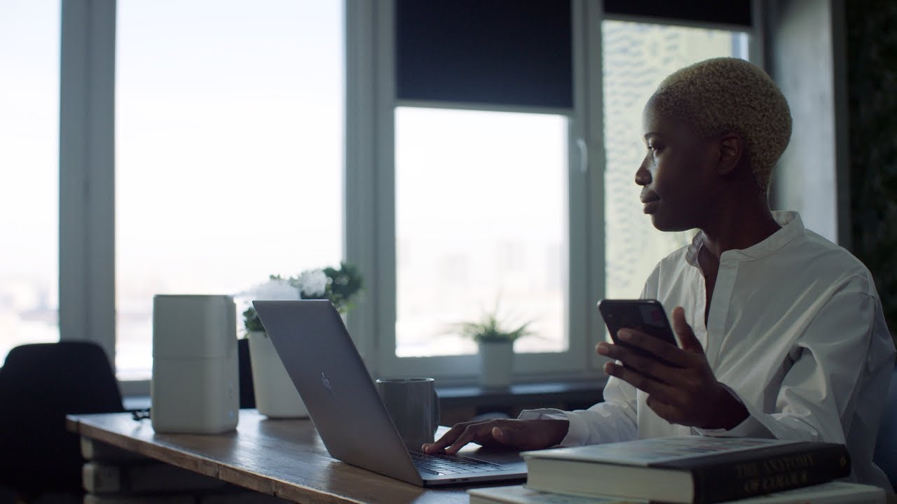 AirZen | Personal Climate Control Device 5 in 1 - YouTube