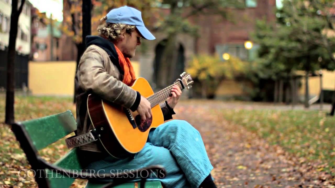 Elie Sandberg - White feather // Gothenburg Sessions #2 - YouTube