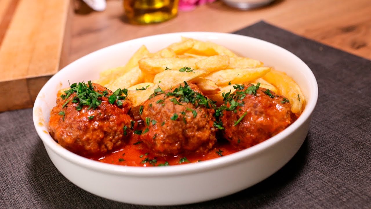 Bolitas en salsa de tomate receta fácil y rápida | A cocinar. - YouTube