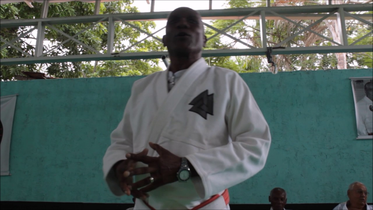 MESTRE CIRVAL JUSTINO FADDA JIU-JITSU - YouTube