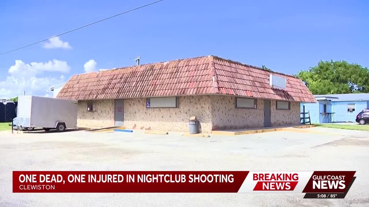 Deadly shooting outside Clewiston nightclub, suspect on the loose - YouTube