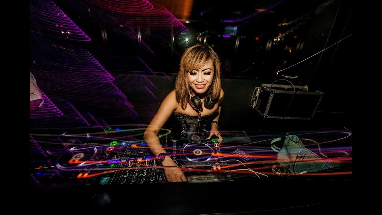 International Female DJ in Delhi, Mumbai Booking 09650658644 - YouTube