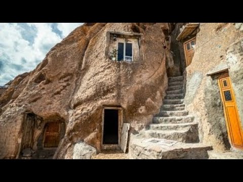 Melted buildings and old world architecture - YouTube