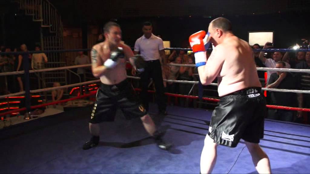 Unlicensed Boxing - IBC - Bobby Weston v Zach - YouTube