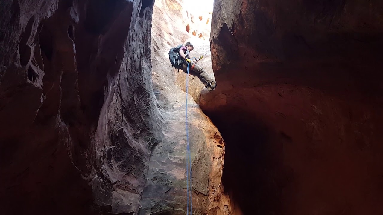 Rappelling Example - Static Edge Negotiation - YouTube