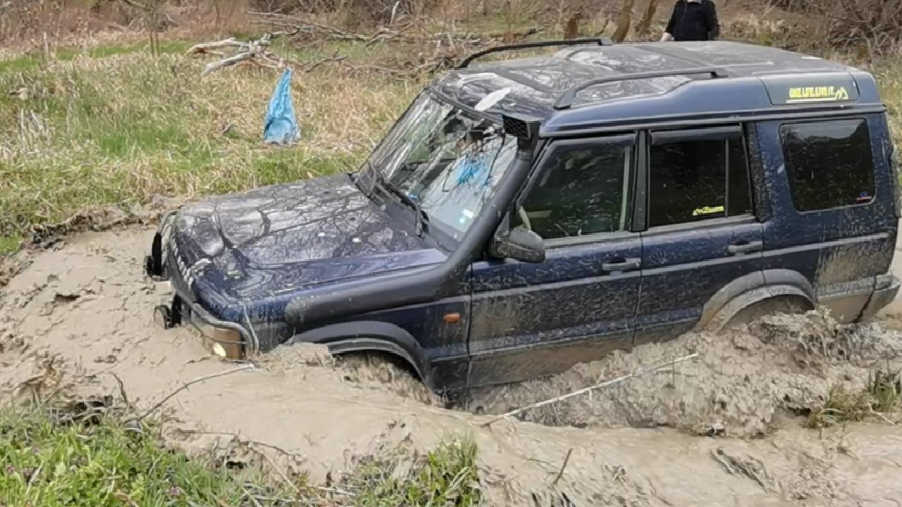 Land Rover Discovery 2 TD5 Hard Off Road - YouTube