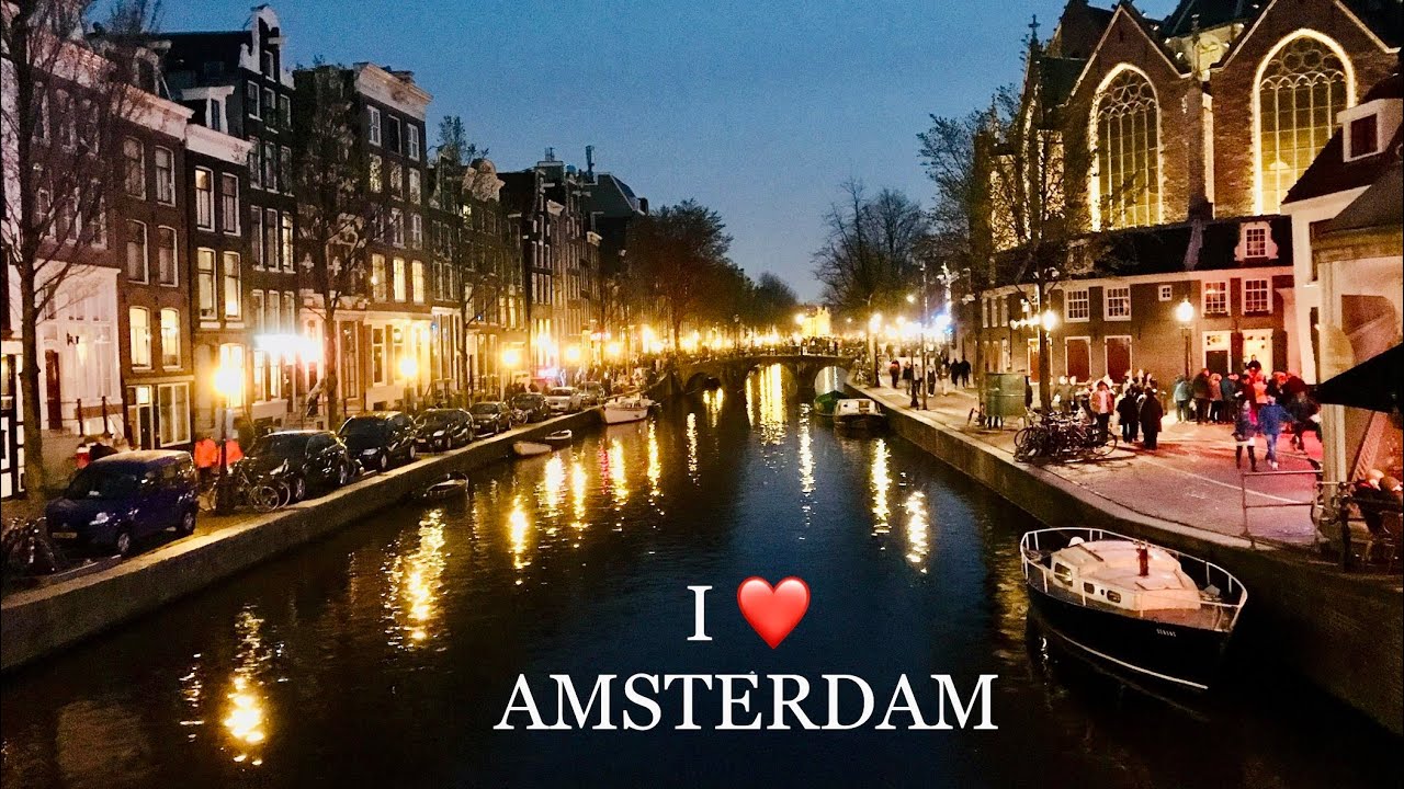 Amsterdam | Canals and waterways | A Folding bridge in city center 😳 ...