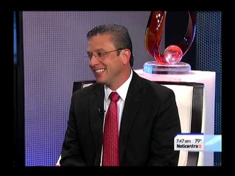 NORMANDO VALENTIN BARRE EL PISO CON ALEJANDRO GARCIA PADILLA - YouTube