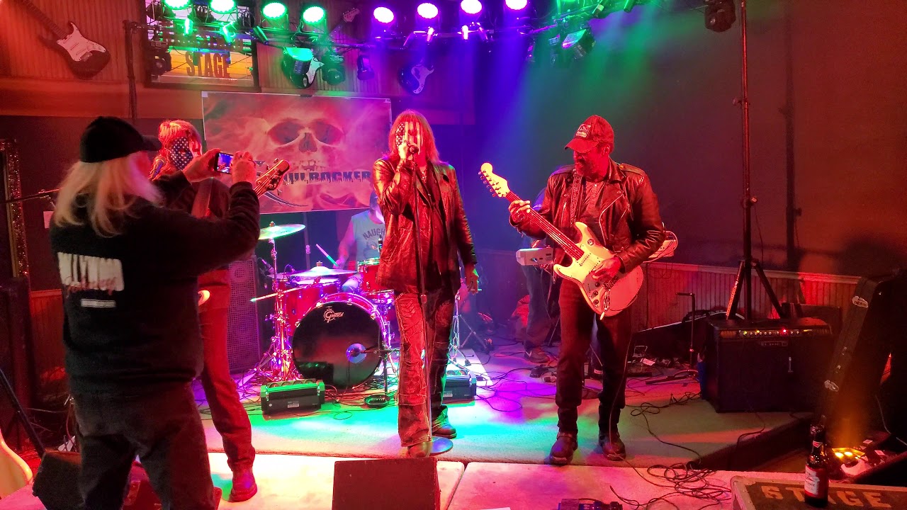 Soul Rocker - Live Wire - YouTube