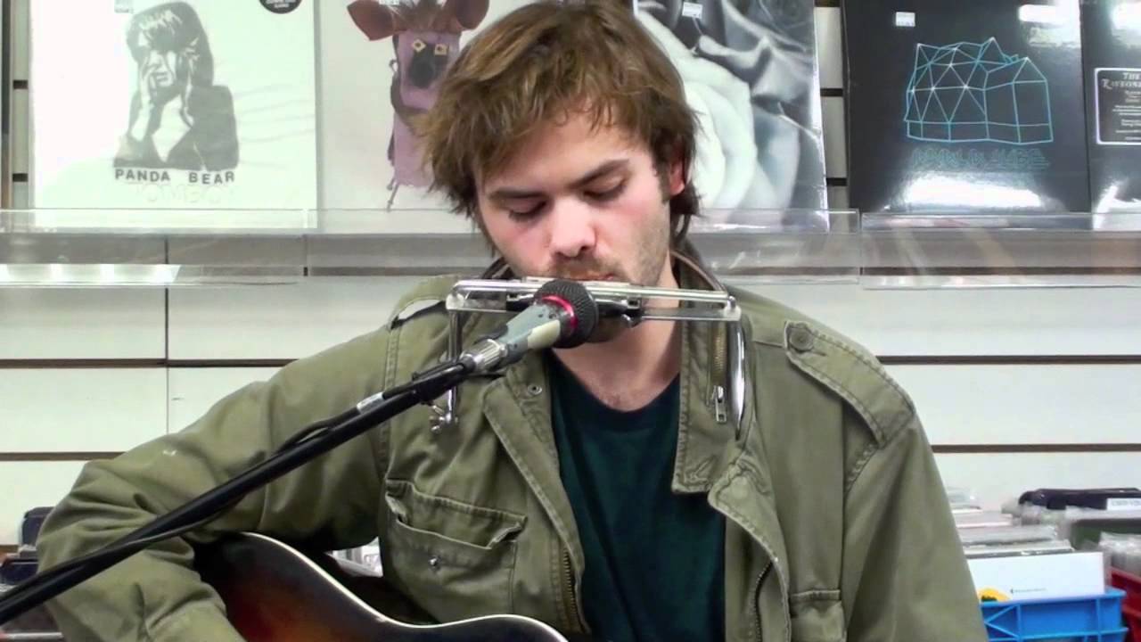 Ken Voita @ Compact Music ( Ottawa ) 2011 - YouTube