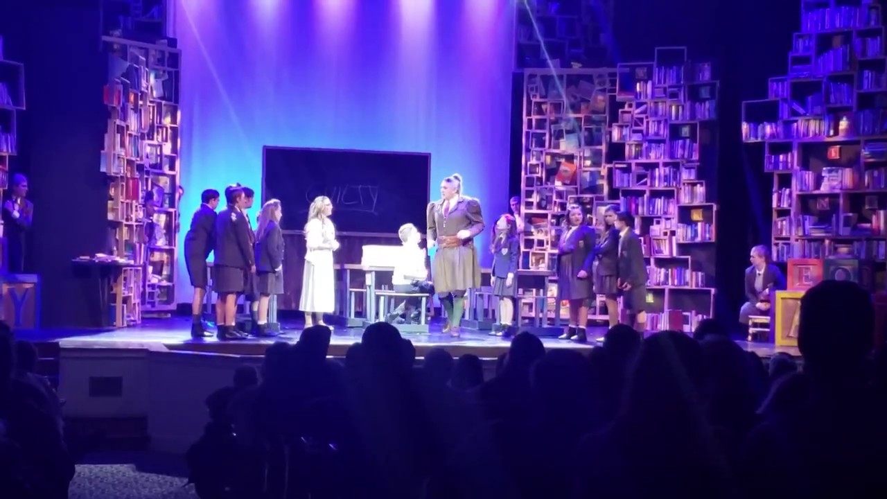 The Grand Theater 2020 - Matilda (Bruce Bogtrotter Cake) - YouTube