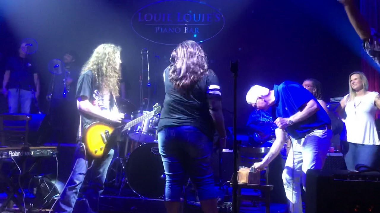 Tennessee whiskey/Panda Ross - YouTube