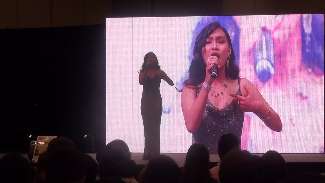 Elle Delizo - Isang Lahi - YouTube