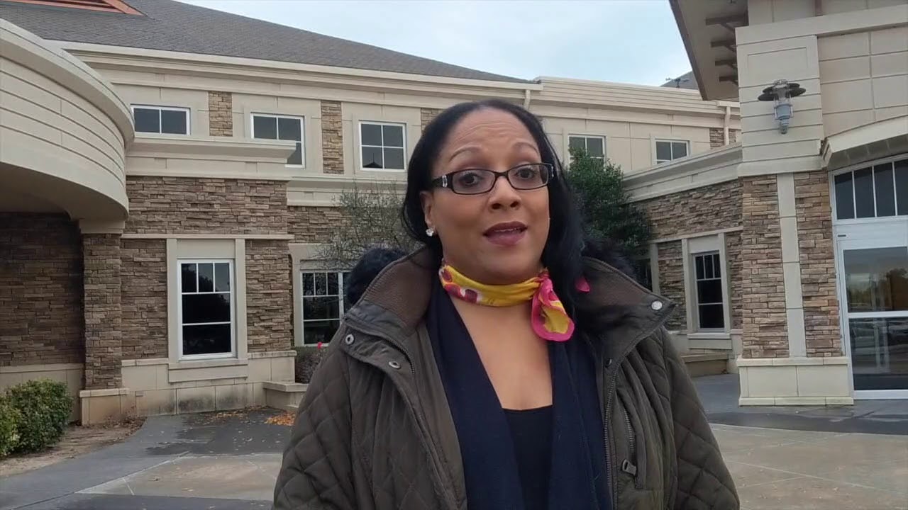 Election 2018 - Early voter: Nina Ellison - YouTube
