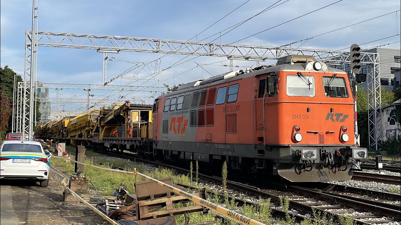 RTS Swietelsky 2143 u akciji u Zagrebu///RTS Swietelsly 2143 in action ...