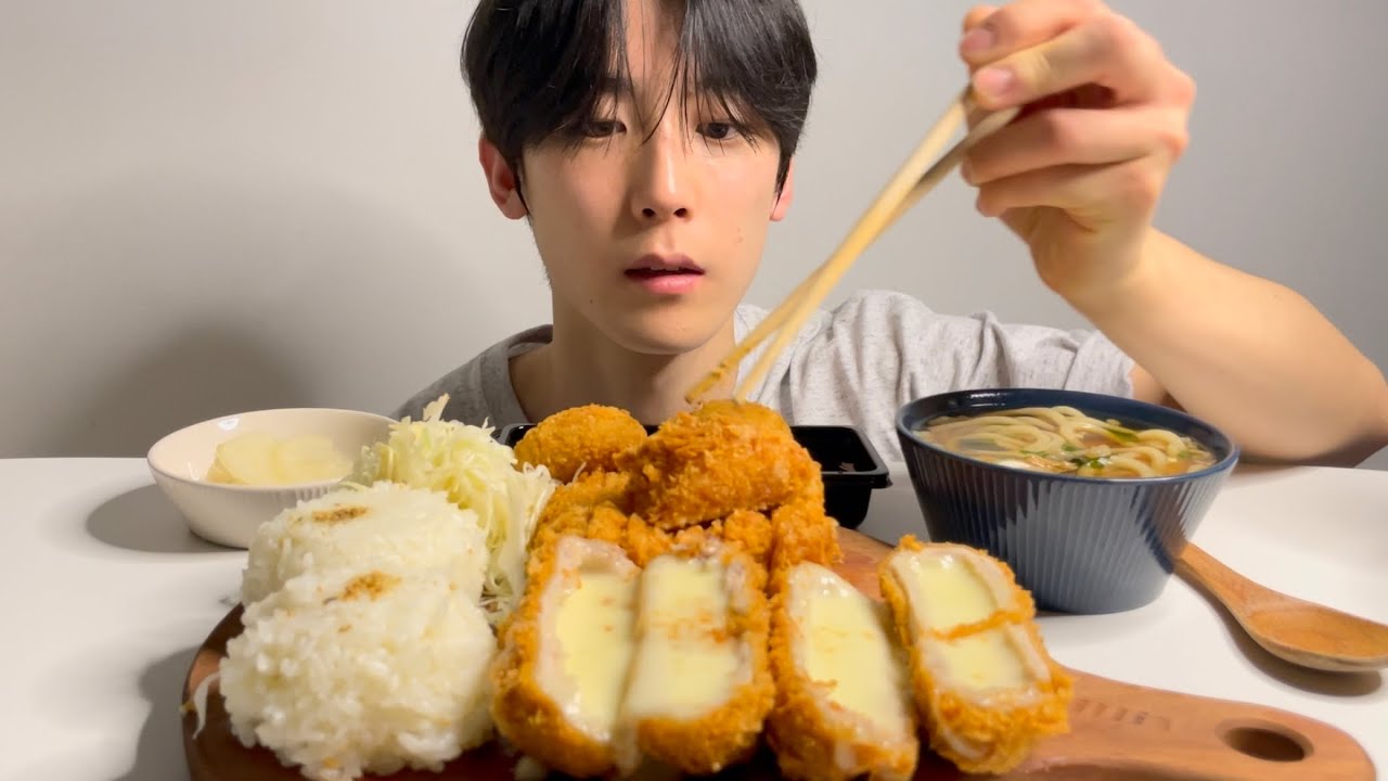 유독 치돈이 땡기는 날~~~💖💖💖 ASMR MUKBANG Cheese Pork Cutlet - YouTube