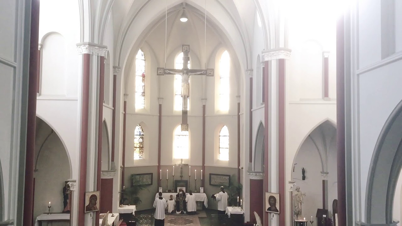 Kyrie XVII (Traditional Latin Mass) - YouTube