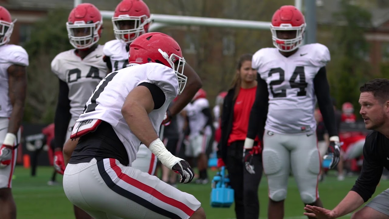 UGA Practices in Full Pads for the First Time in Spring 2019 - YouTube
