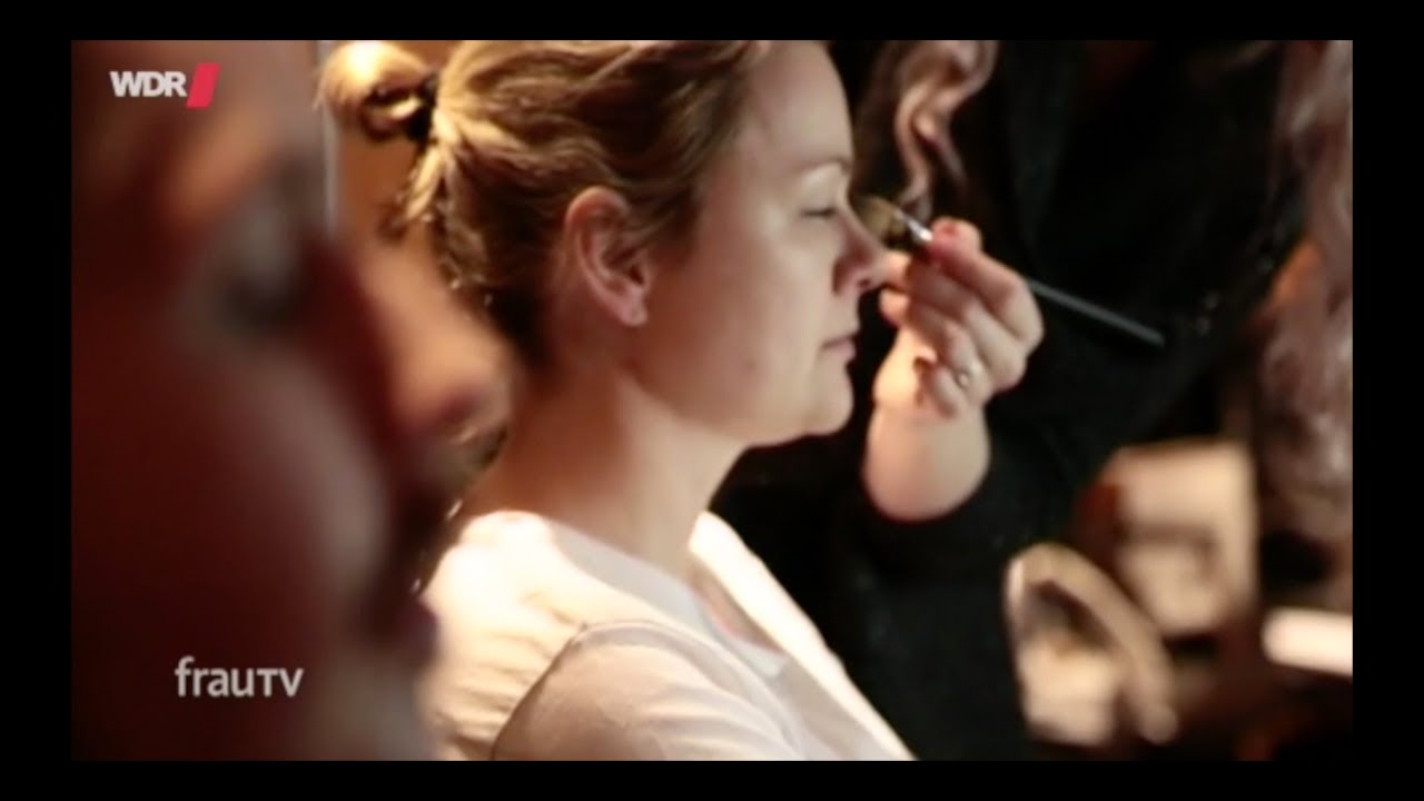 Gender Crossing: Ein Tag als Mann [Frau tv, WDR] - YouTube
