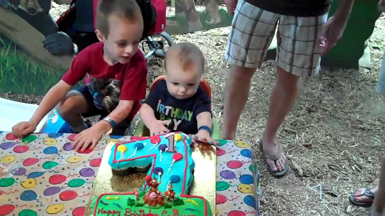Callum's First Birthday - Happy Birthday Song - YouTube