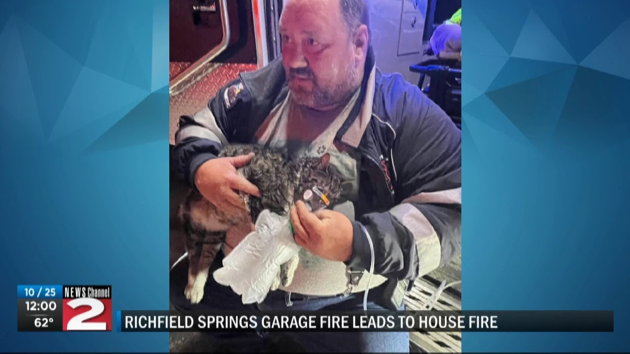 Richfield Springs Paramedic Saves Cat with Oxygen - YouTube