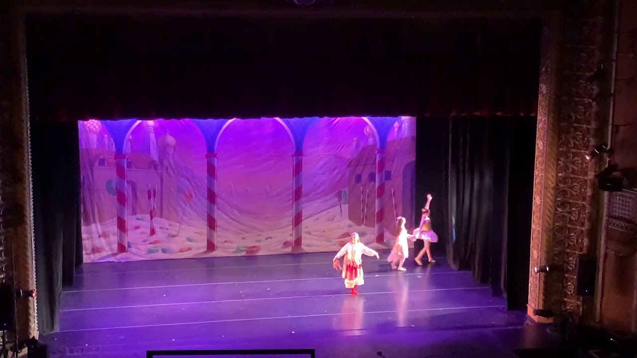 Nutcracker Russian scene - YouTube