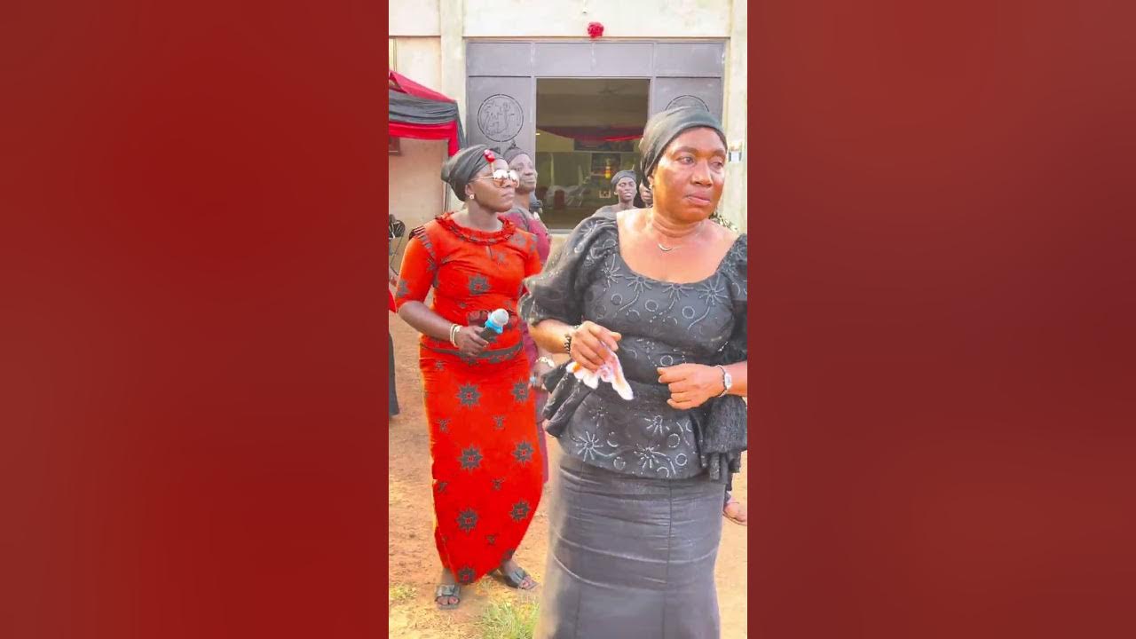 Funeral songs normally played at Ghanaian funerals - YouTube