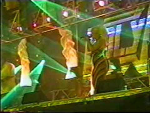 Tapps - Runaway (Live in México) - YouTube