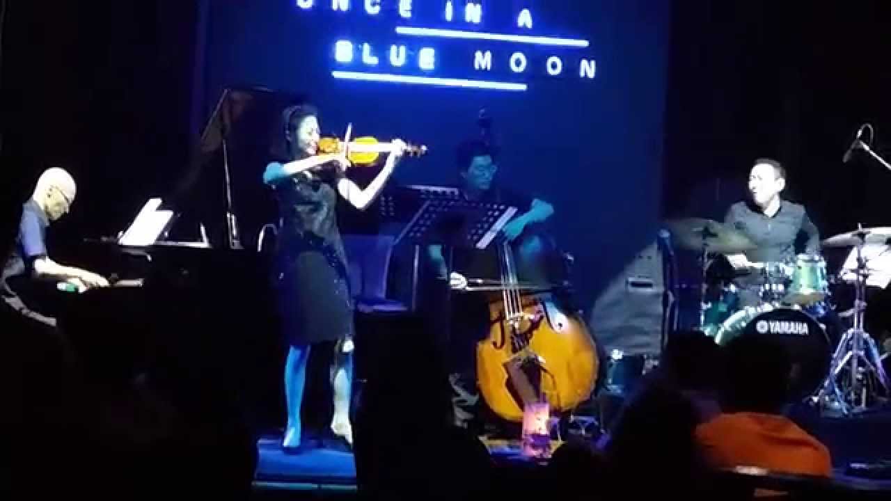 송준서그룹 live at once in a blue moon . 2015.8.14 - YouTube