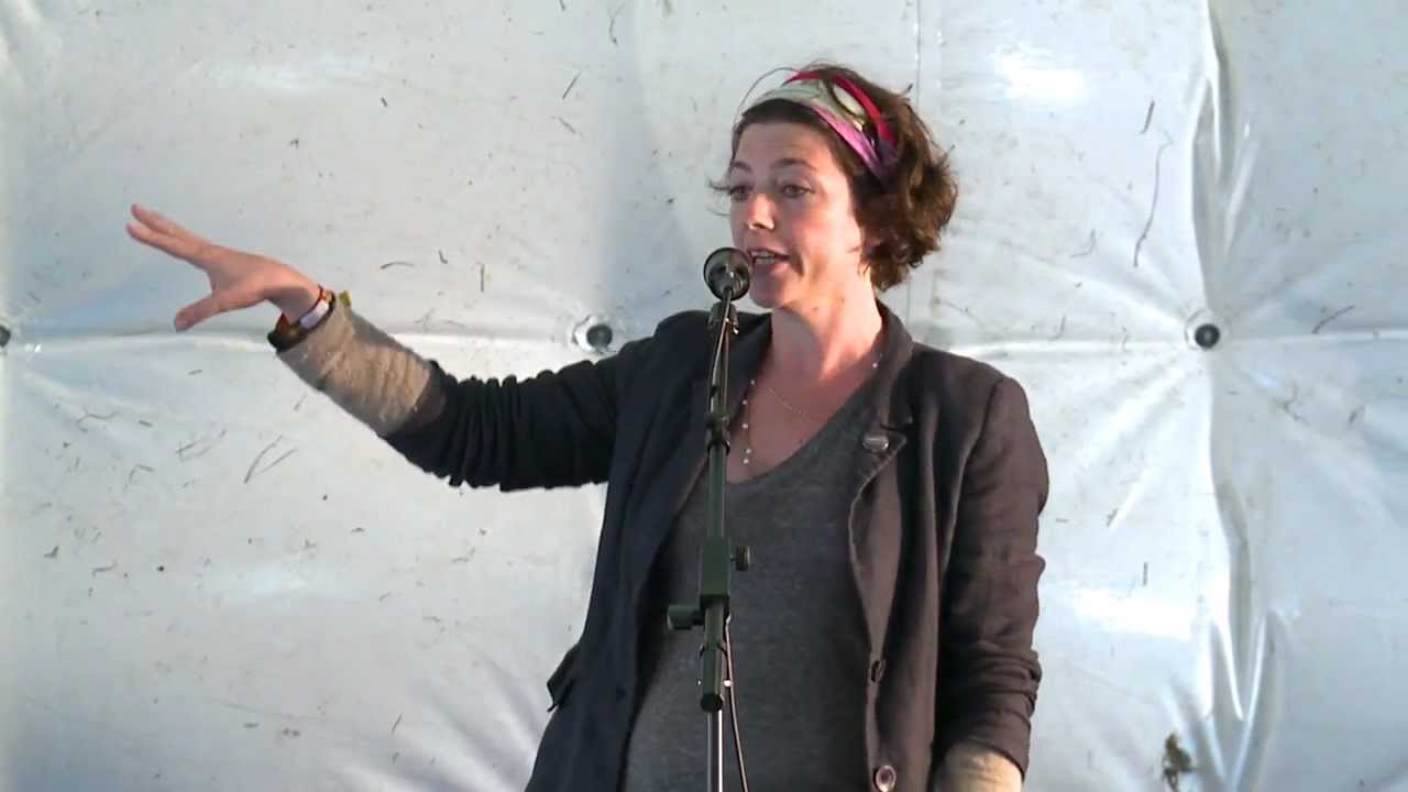Dee Roycroft at Ignite Electric Picnic 4 - YouTube