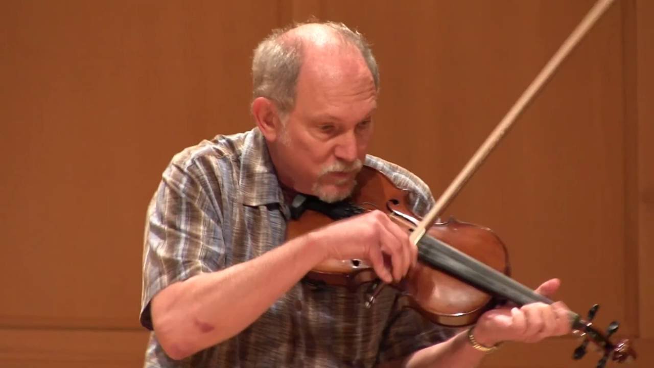 "Field Holler/Pickin' The Devil's Eye" — Bruce Molsky at GMW 2016 - YouTube