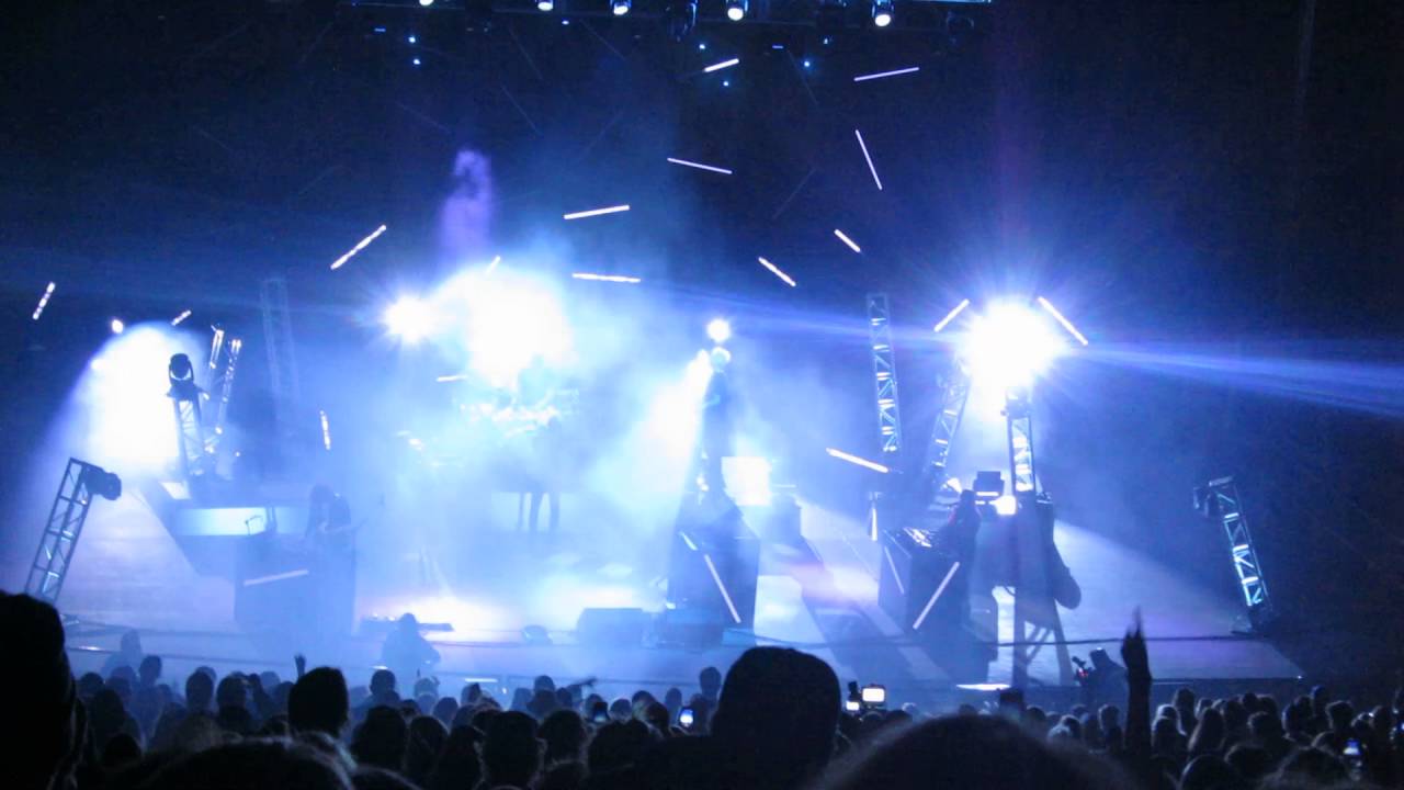 Intro (Live at Red Rocks) - M83 - YouTube
