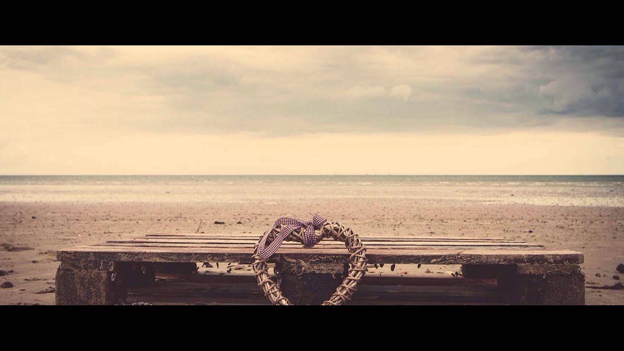 hel lay-Yone Par Khalay - YouTube