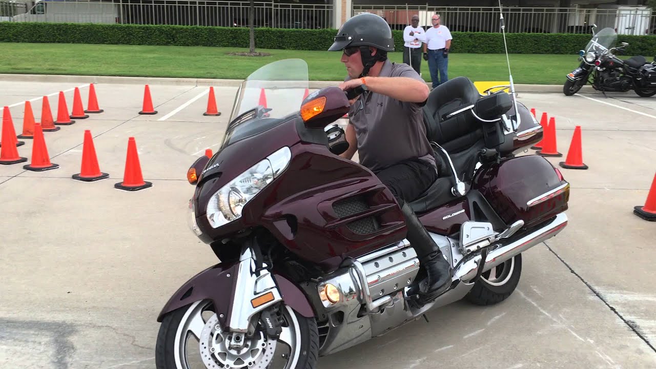 Riding the GOLDWING at NTXMC - YouTube