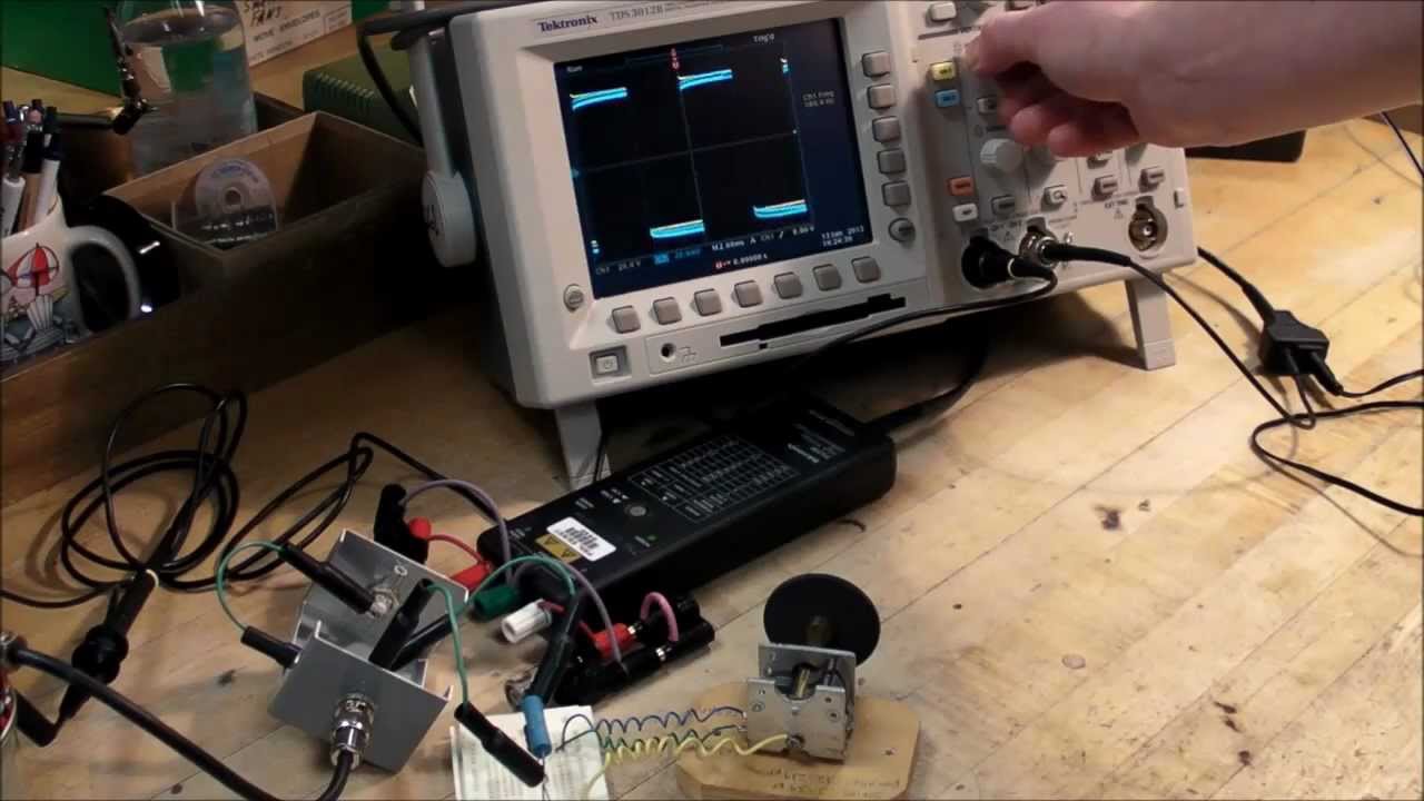 (#0048) Testing the High Voltage Oscilloscope Probe - DRSSTC vs. Spark ...