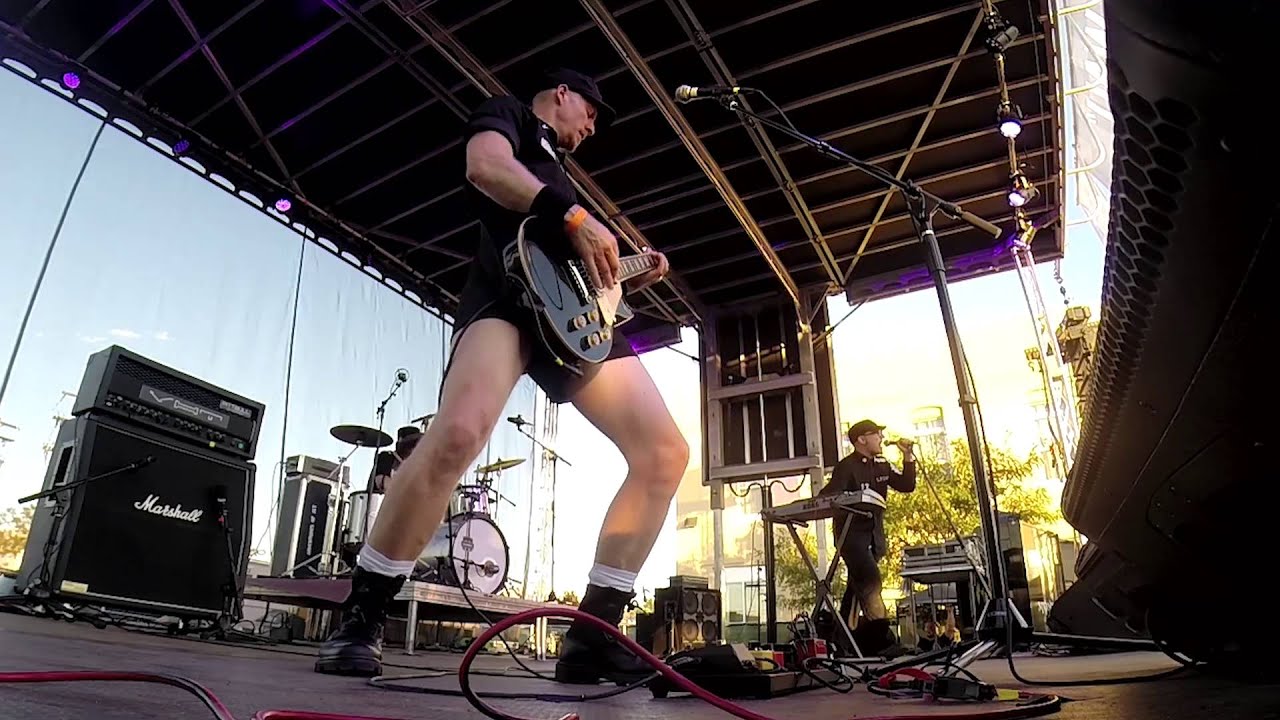 BOBGOBLIN - "END OF THE PLANET" - SNOWBOARD OTB - DENVER - YouTube