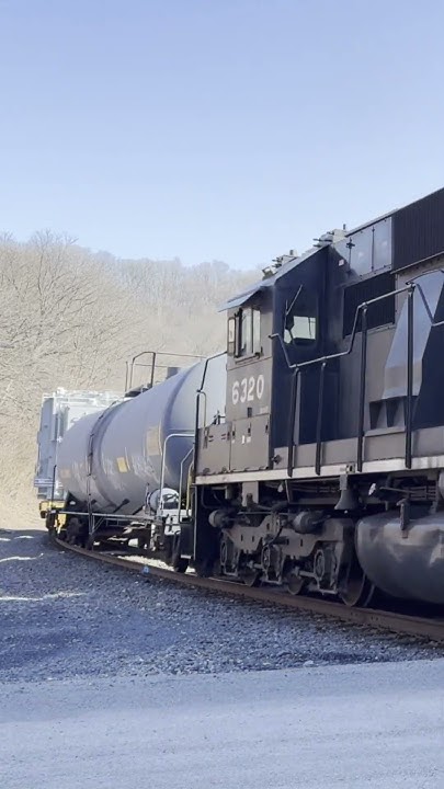 H66 With a High and Wide Load with SD40E Duo - YouTube