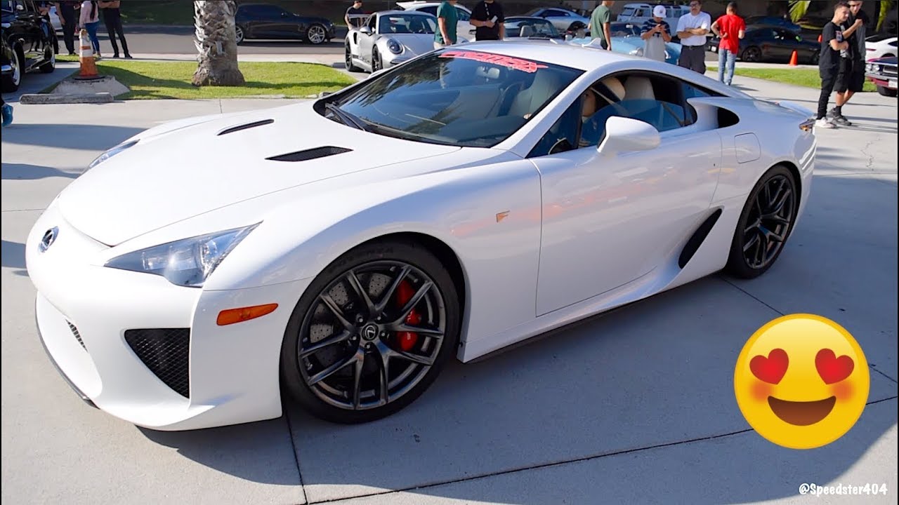 Cute Asian Girl Driving A Lexus LFA! - YouTube