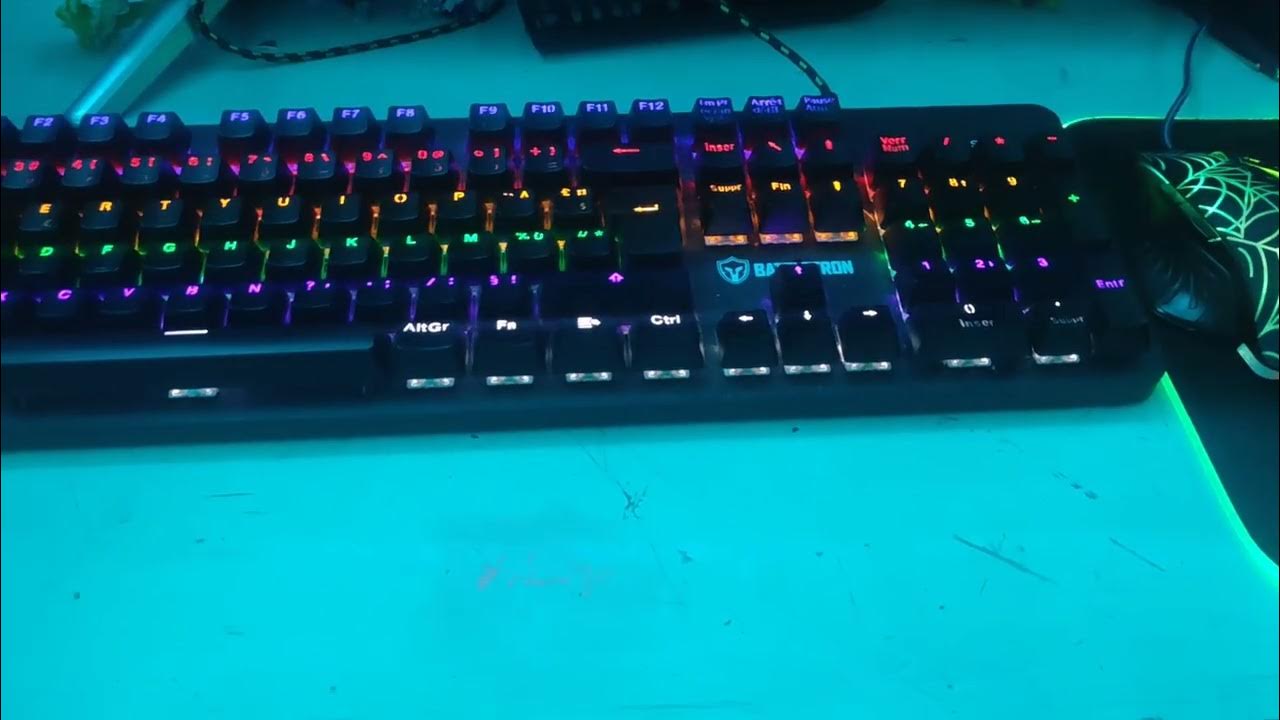 présentation d'un clavier souris rgb azerty - YouTube