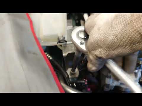 kamrem volvo v50 - YouTube