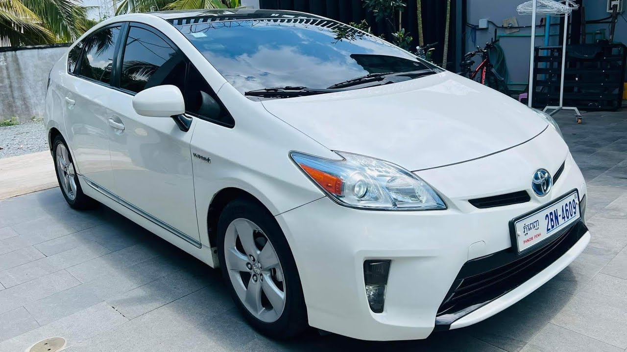 Toyota Prius 2011 Option 4 Full Options Solar Up 2012លេងយ៉ាន់ Option 5 ...