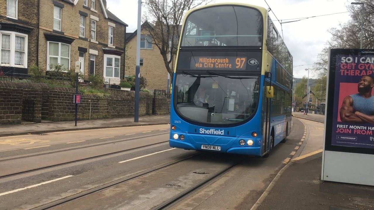 First Sheffield 37472 heads along Middlewood Road with a 98 service ...